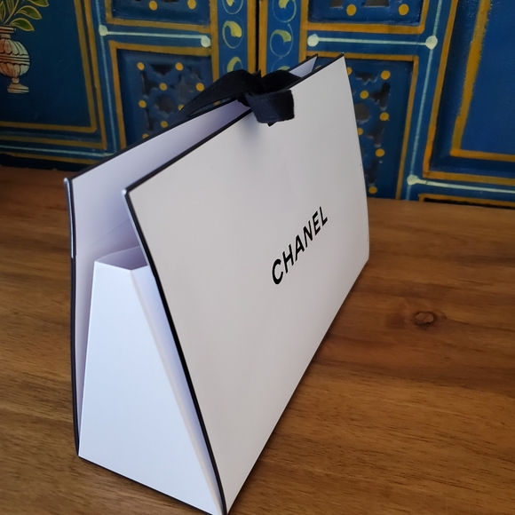 CHANEL | Accents | New Chanel Pop Up Storage Display Box | Poshmark
